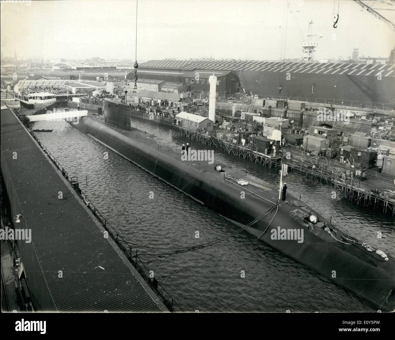 Hms repulse submarine High Resolution Stock Photography and Images - Alamy