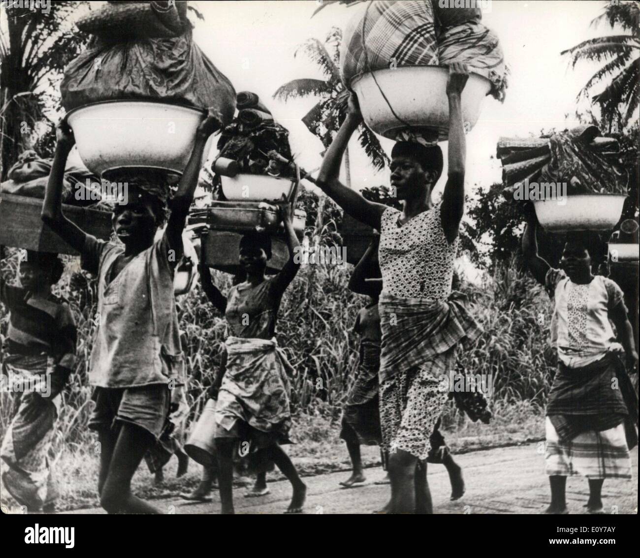Mar. 27, 1969 - Red Cross Operation In Blafra. Photo shows Refugees ...