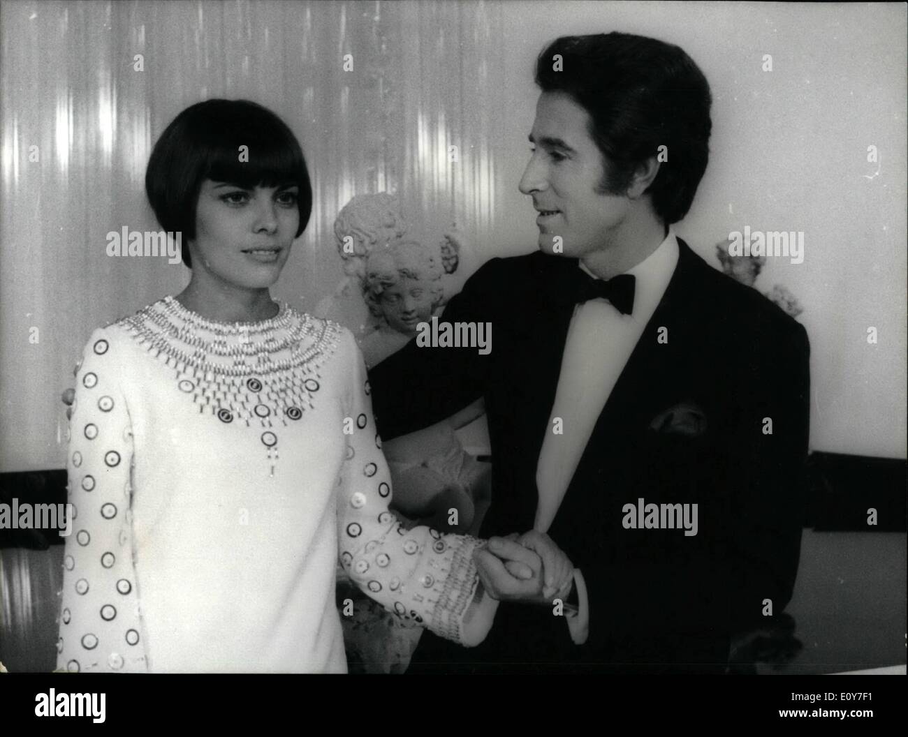 Jan. 01, 1969 - Mireille Mathieu in Jacques Chazot T.V. Show Mireille ...