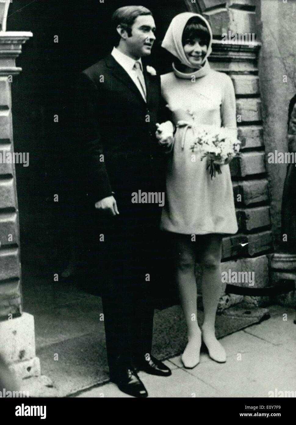 Andrea dotti audrey hepburn hi-res stock photography and images - Alamy