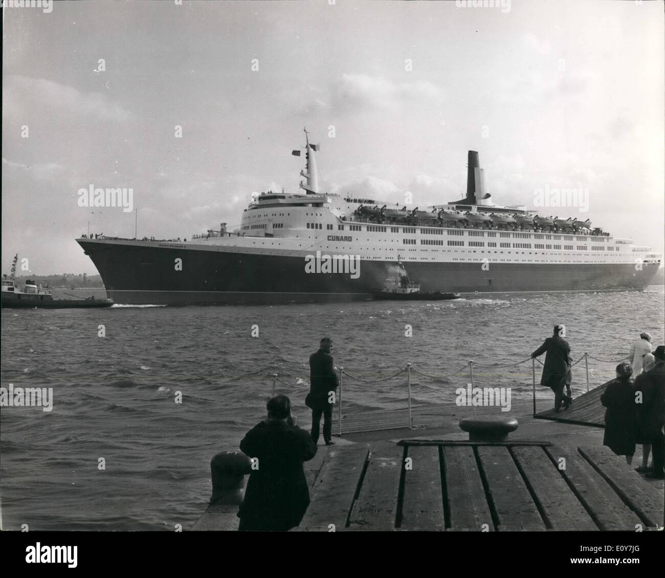 Queen elizabeth 11 High Resolution Stock Photography and Images - Alamy