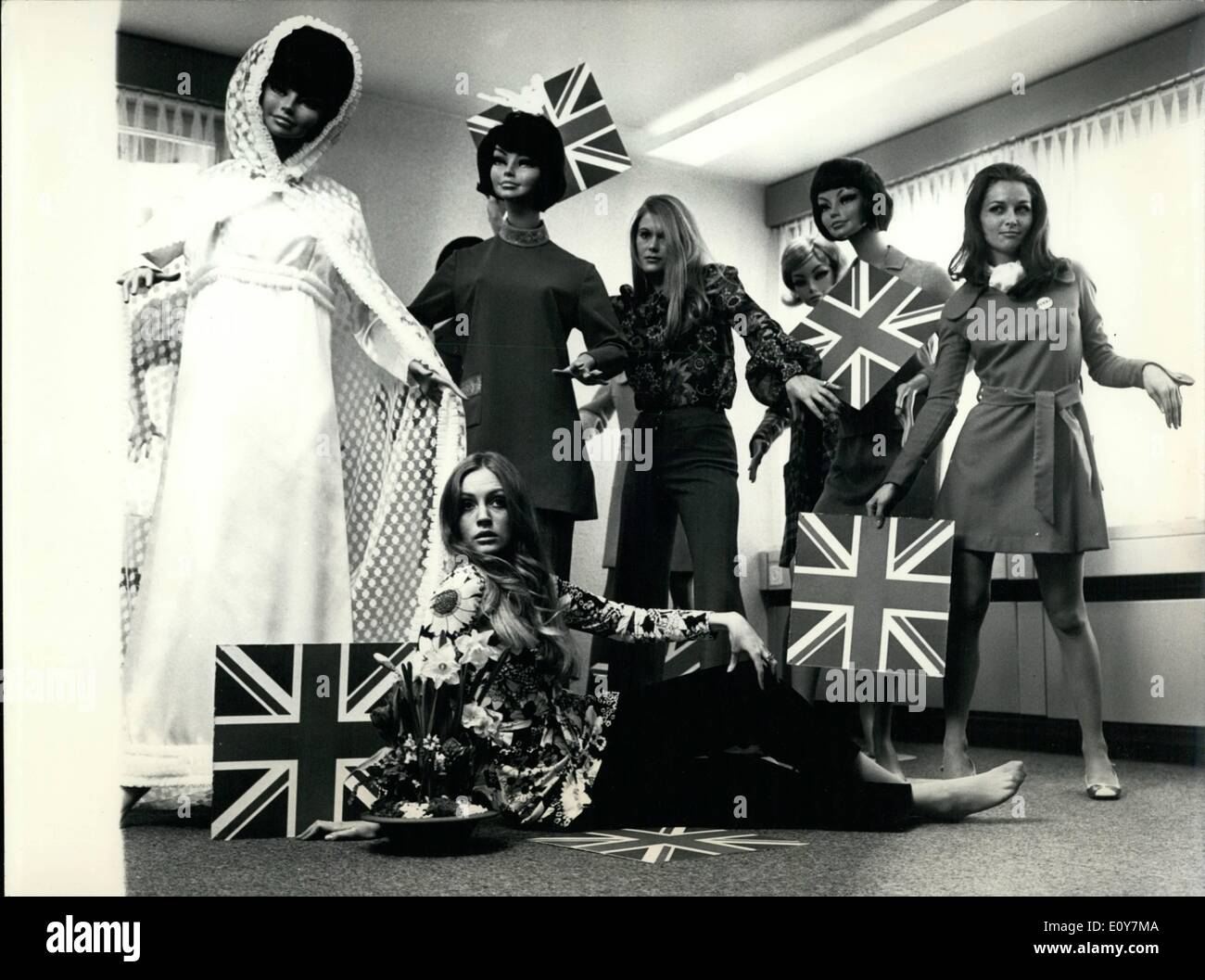1969 fashion london hi-res stock photography and images - Alamy