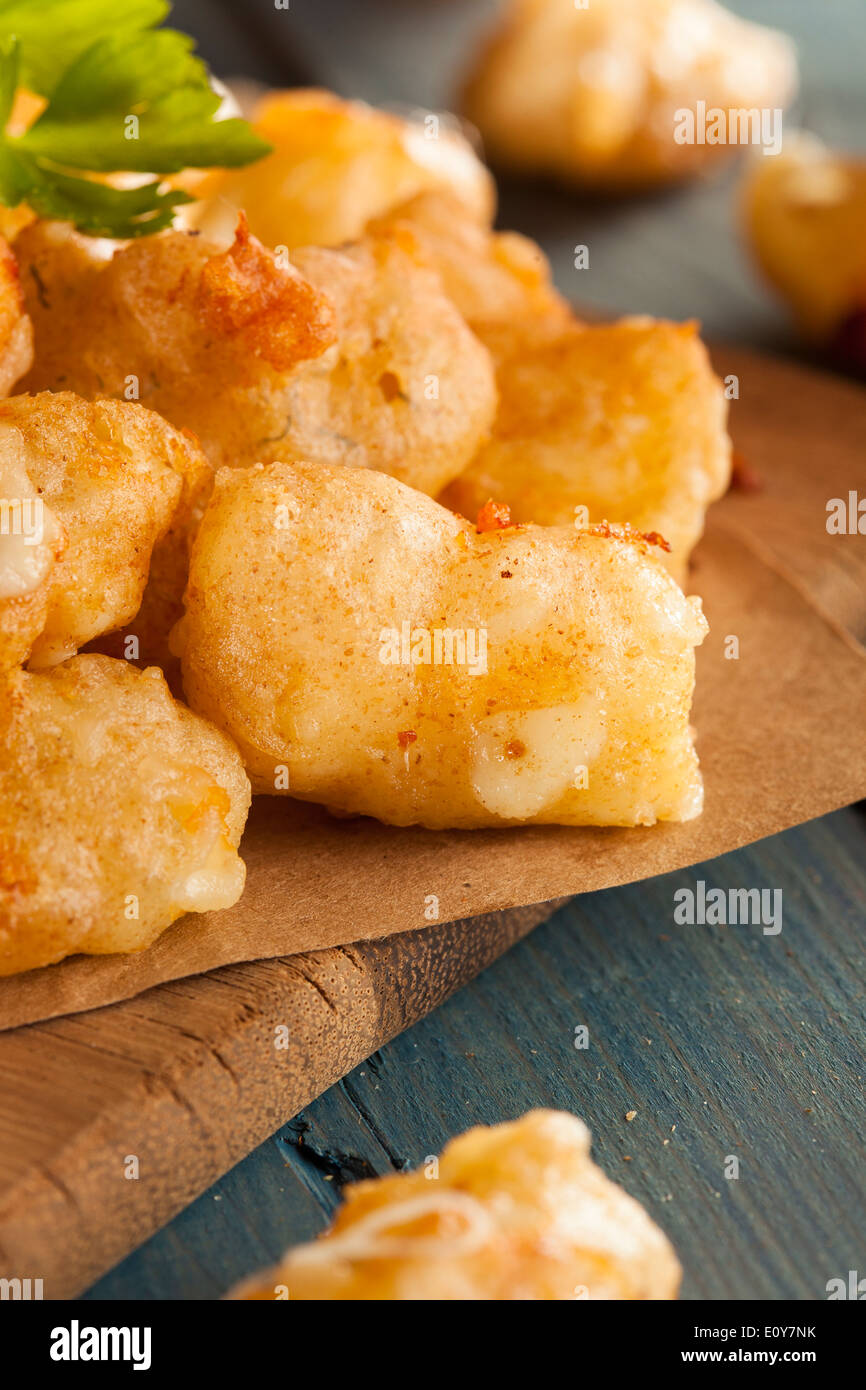Cheese curds beer hi-res stock photography and images - Alamy