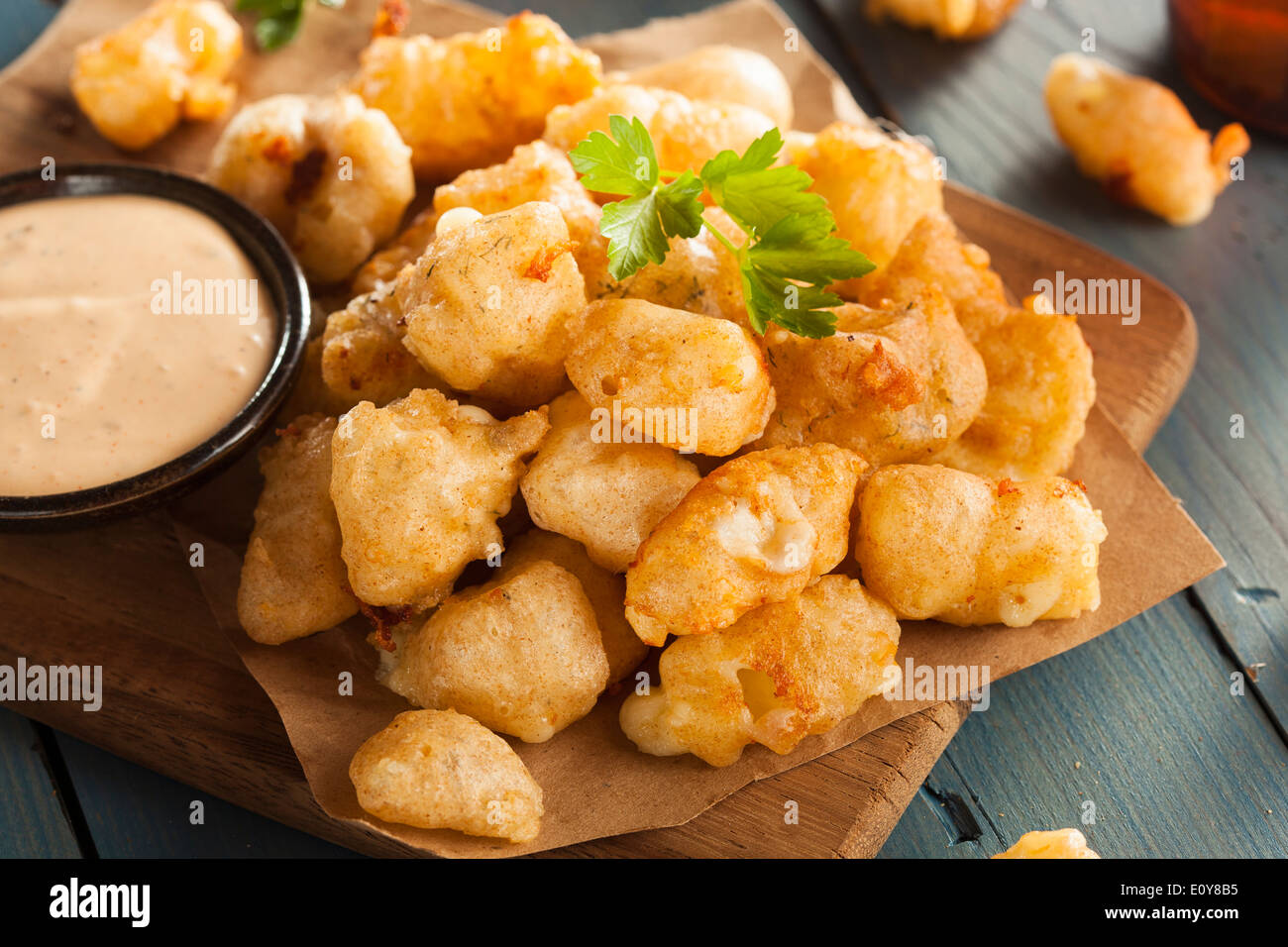 Beer Battered Wisconsin Cheese Curds with Dipping Sauce Stock Photo - Alamy
