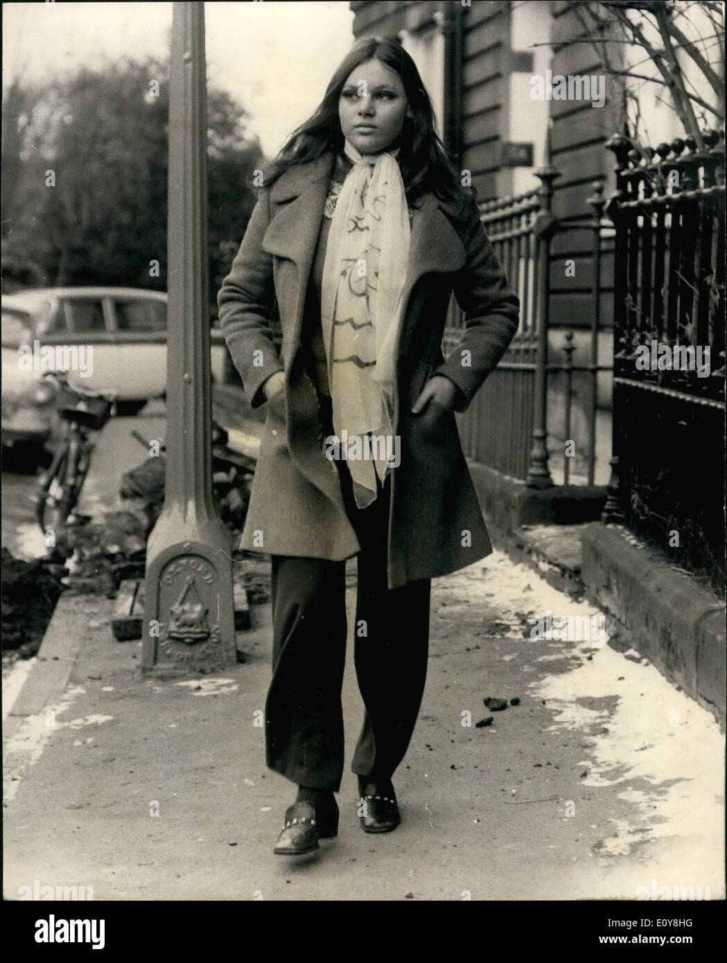 Feb. 02, 1969 - Sir Gerald's daughter Sarah expelled.: Eighteen-year ...