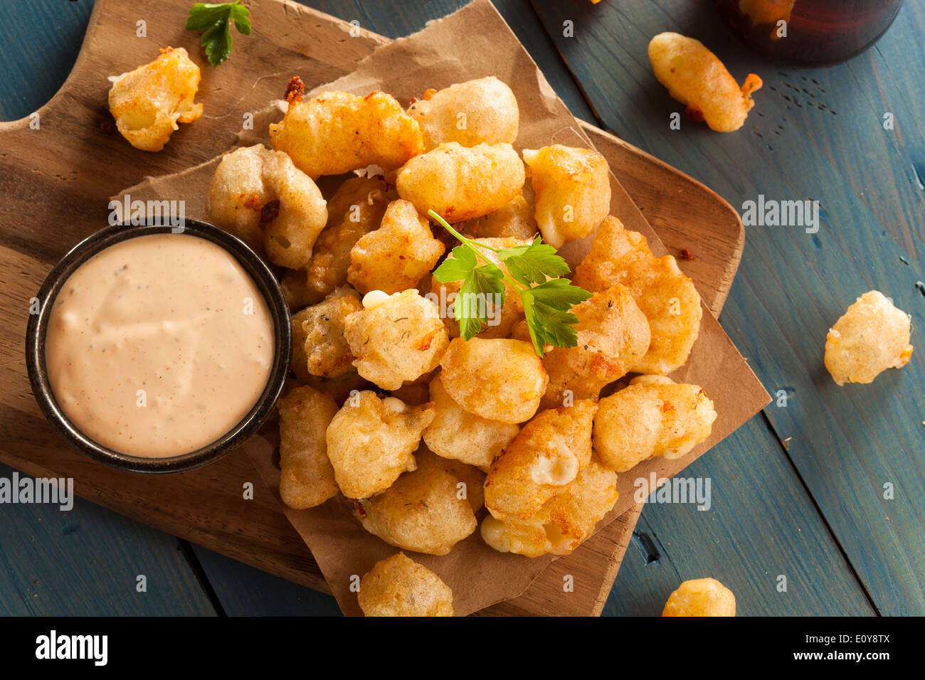 Beer Battered Wisconsin Cheese Curds with Dipping Sauce Stock Photo - Alamy