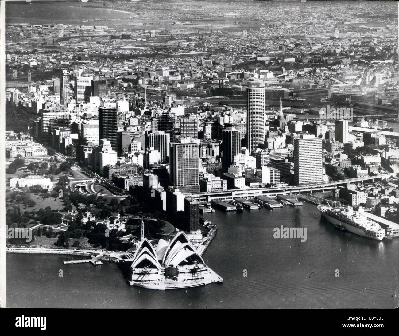 May 05, 1969 - Sydney On The Clearest Day For Two Years. The haze and ...
