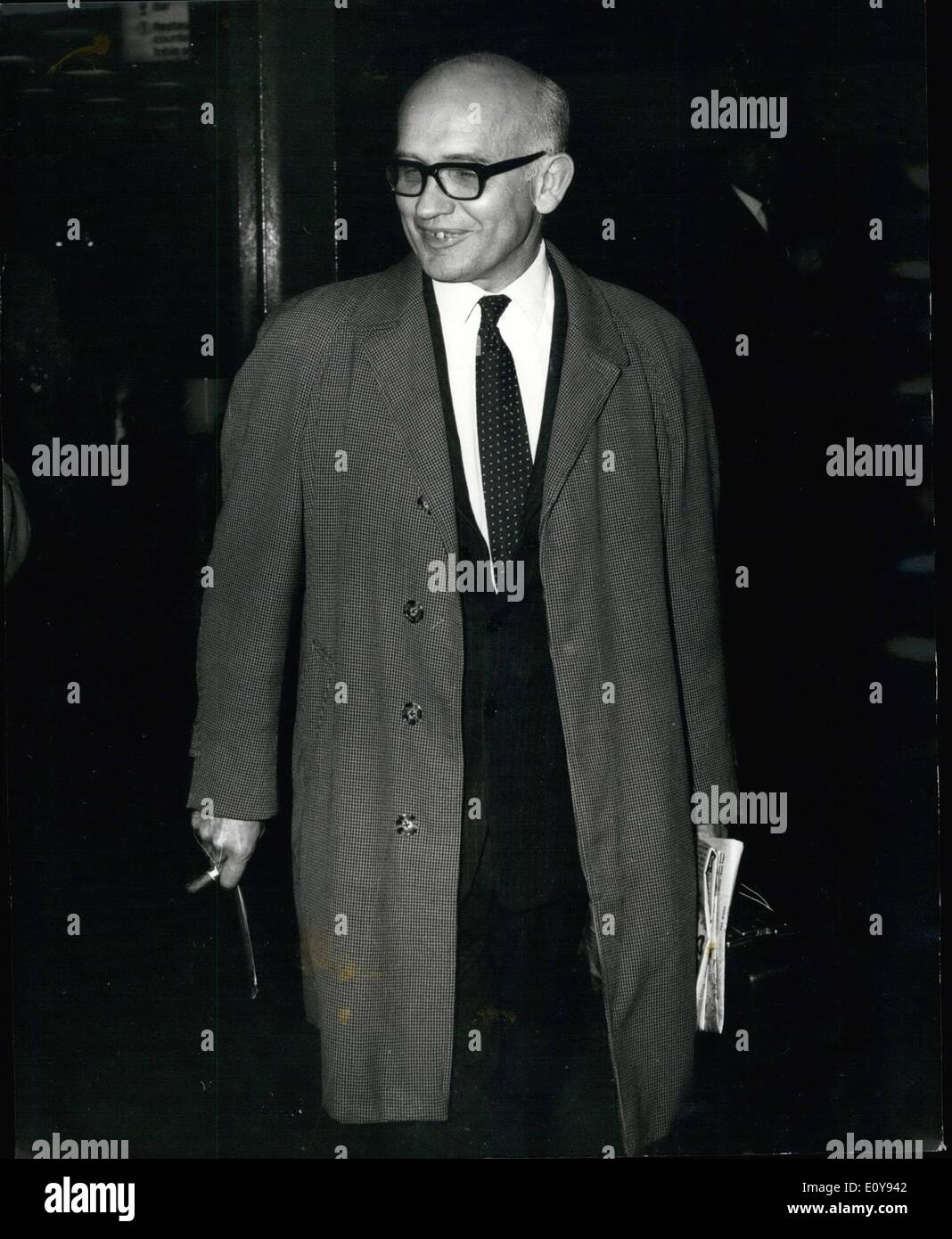 May 05, 1969 - Britain's Third Heart Transplant. Photo Shows:- Mr ...