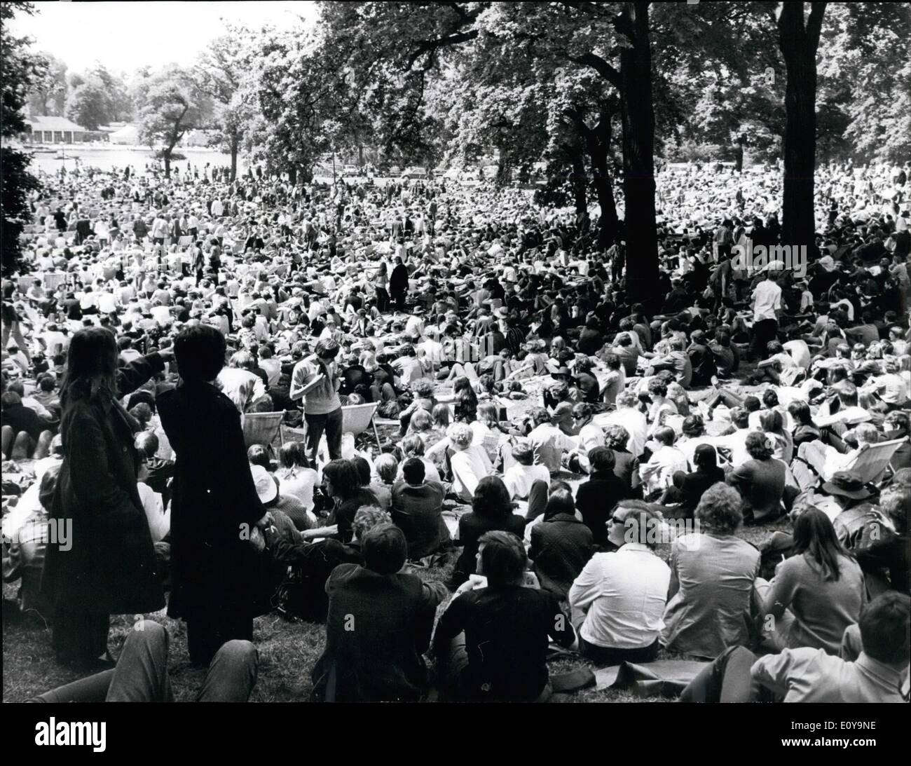 1969 70 hi-res stock photography and images - Alamy