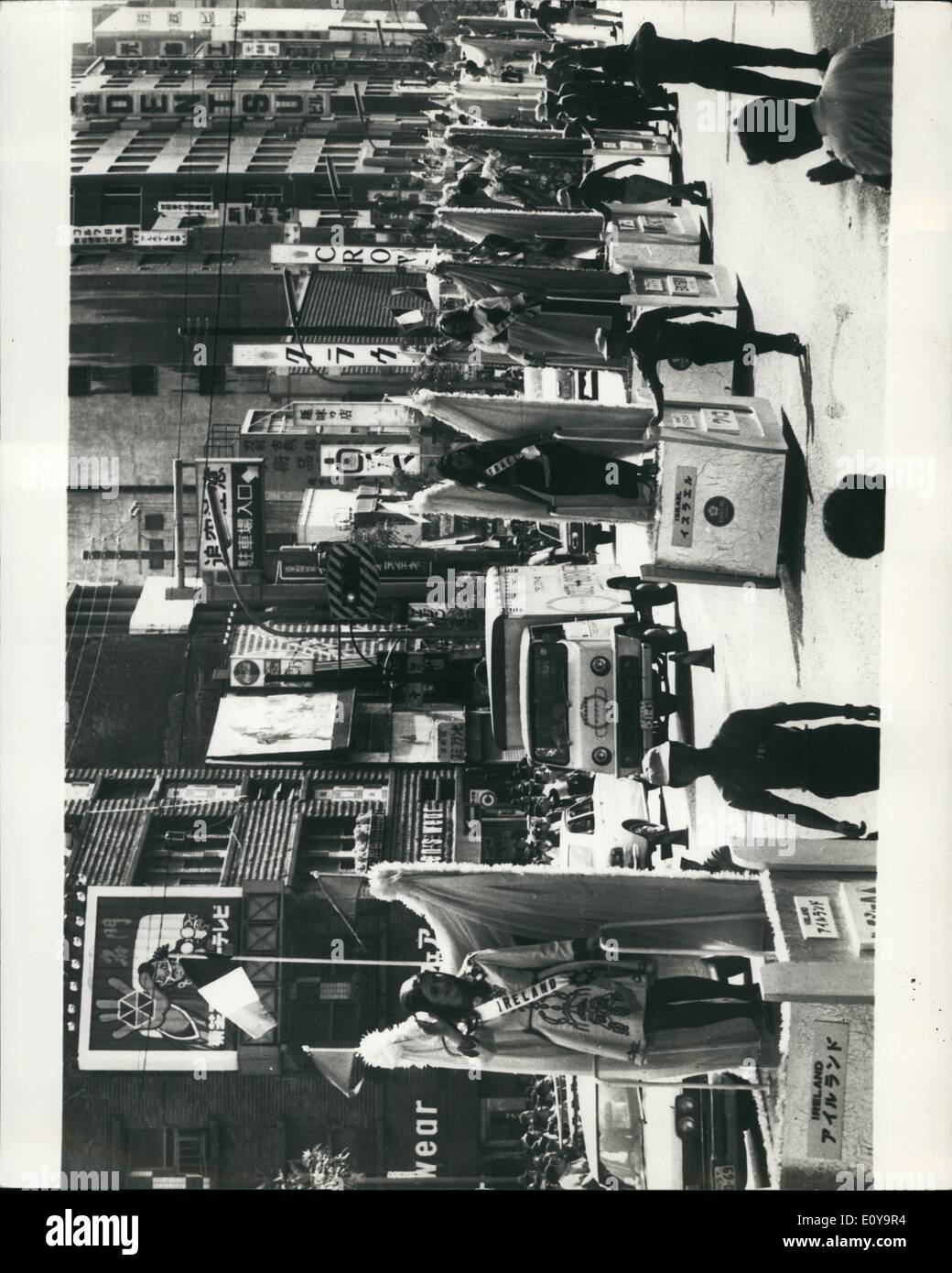 Sep. 09, 1969 - Beauties of Parade in Tokyo : Contestants for Miss ...