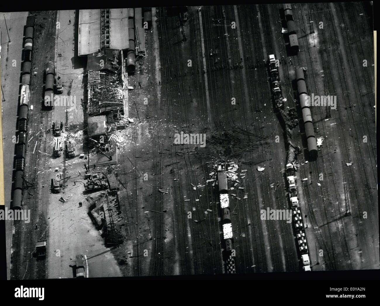 Car exploded view hi-res stock photography and images - Alamy