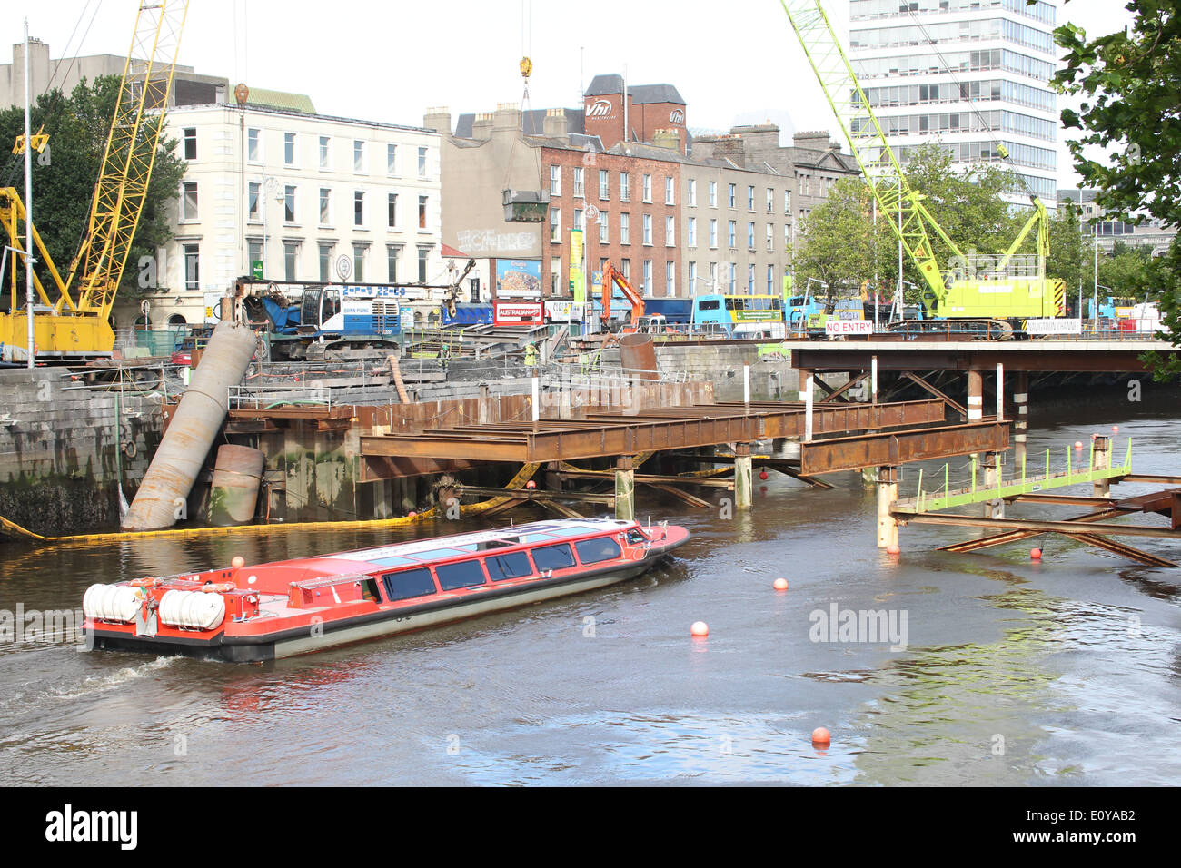 Image taken during construction of the Rosie Hackett Bridge on the ...