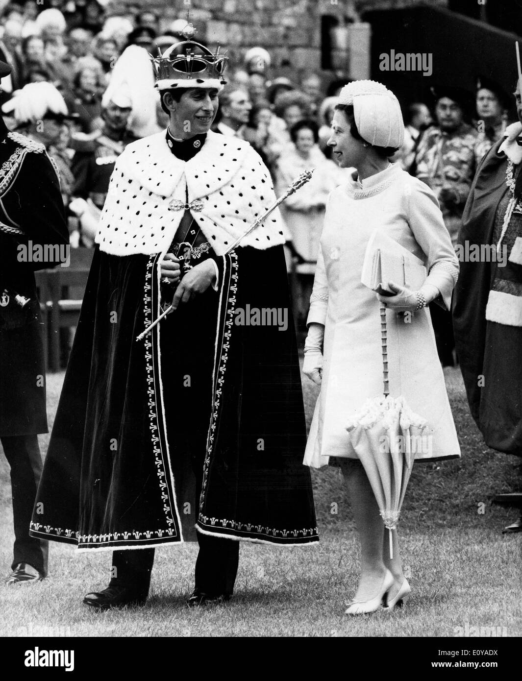Prince Charles with Elizabeth II at crowning ceremony Stock Photo - Alamy