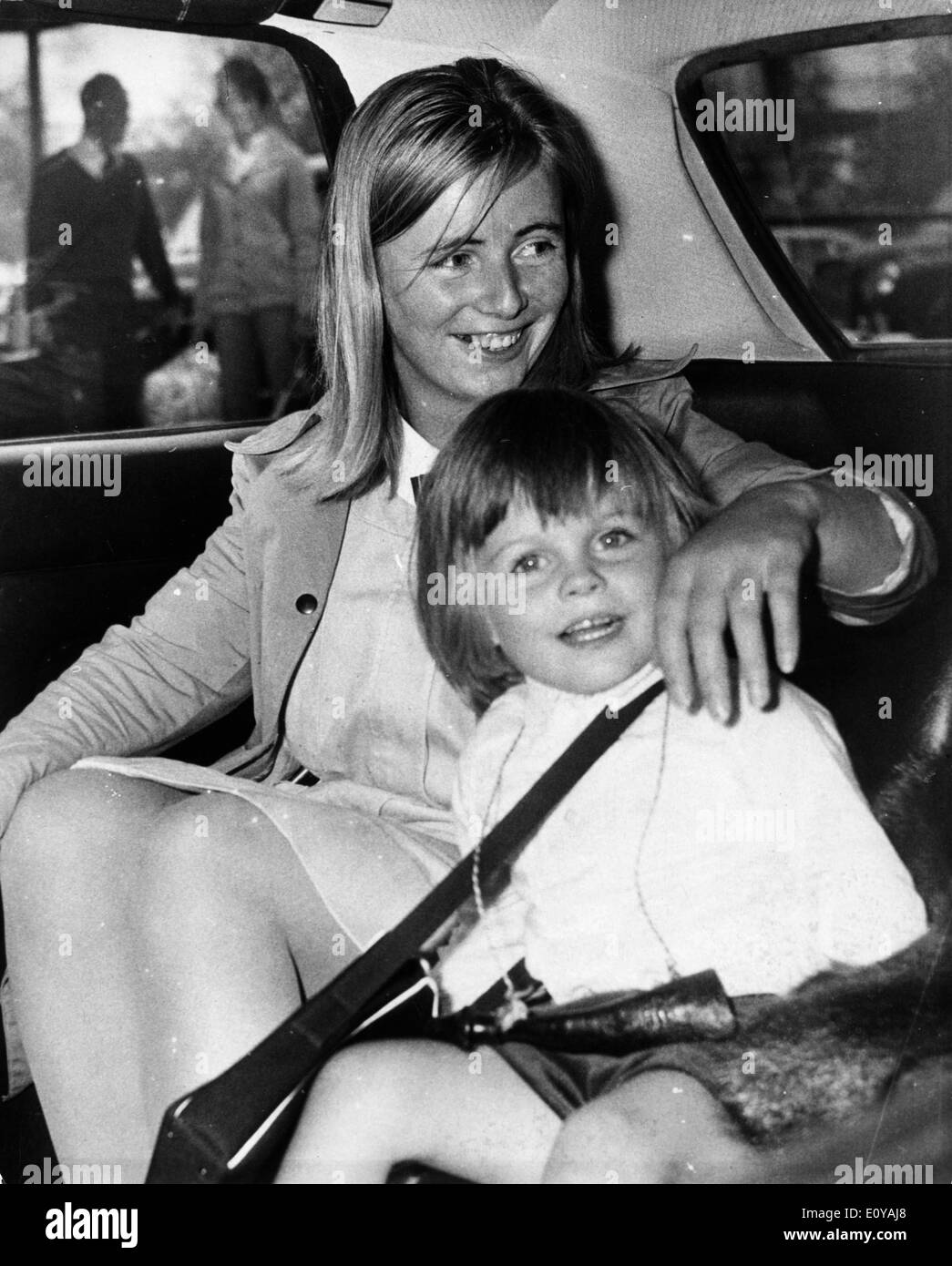 Marianne Faithfull Now