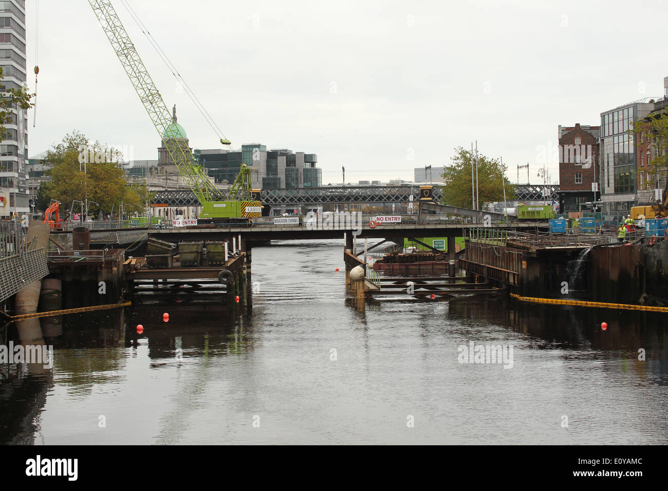 Rosie hackett bridge hi-res stock photography and images - Alamy