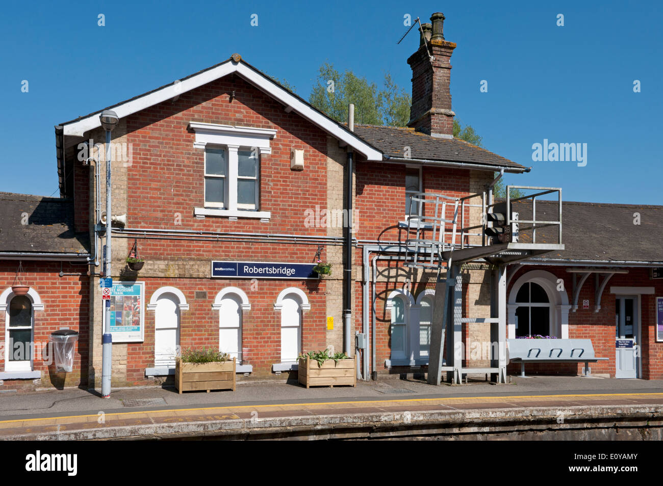 Robertsbridge Station High Resolution Stock Photography and Images - Alamy
