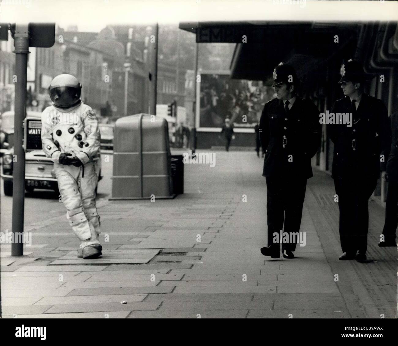 Space suit olympia hi-res stock photography and images - Alamy