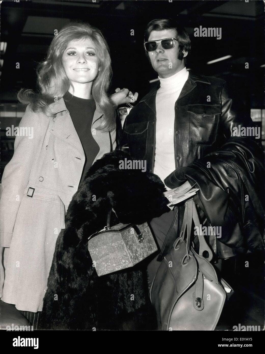 Miss world leaves for australia hi-res stock photography and images - Alamy