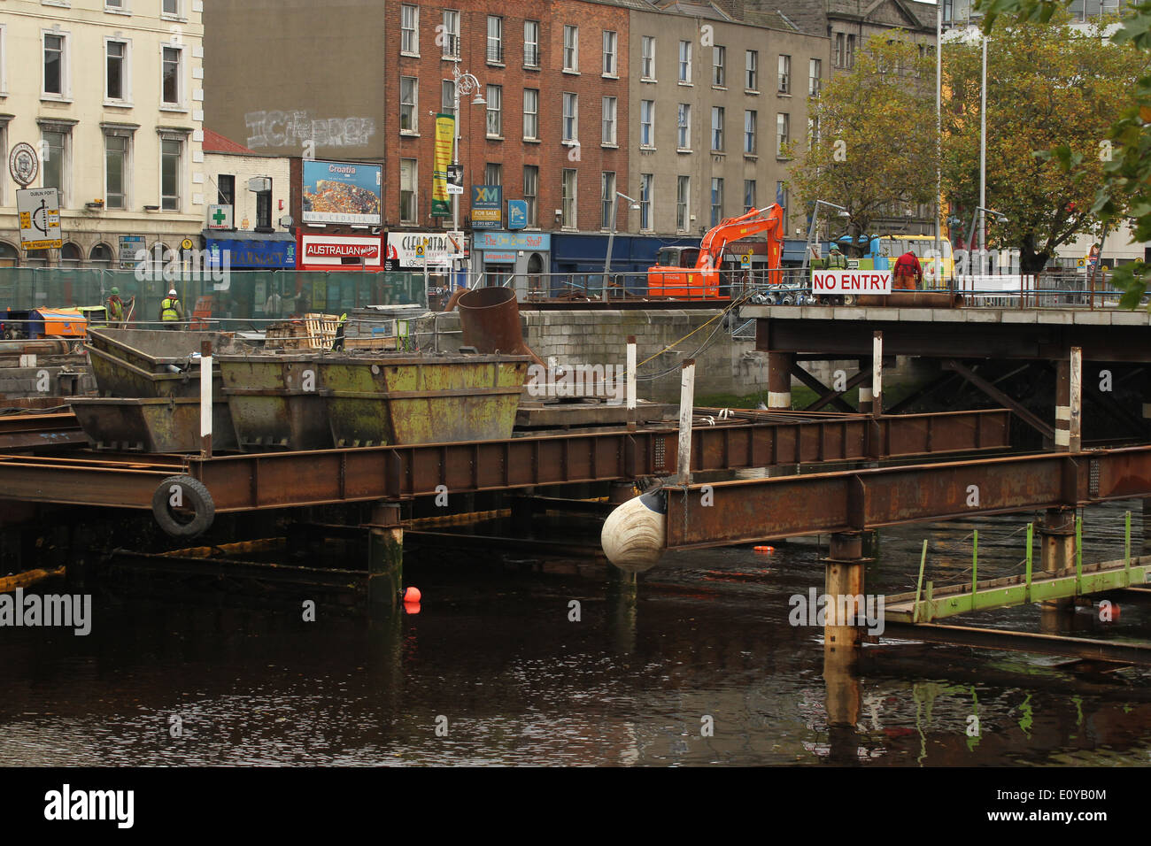 Image taken during construction of the Rosie Hackett Bridge on the ...