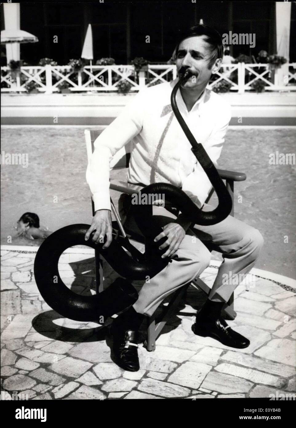 Paul Mauriat's Instagram, Twitter & Facebook on IDCrawl