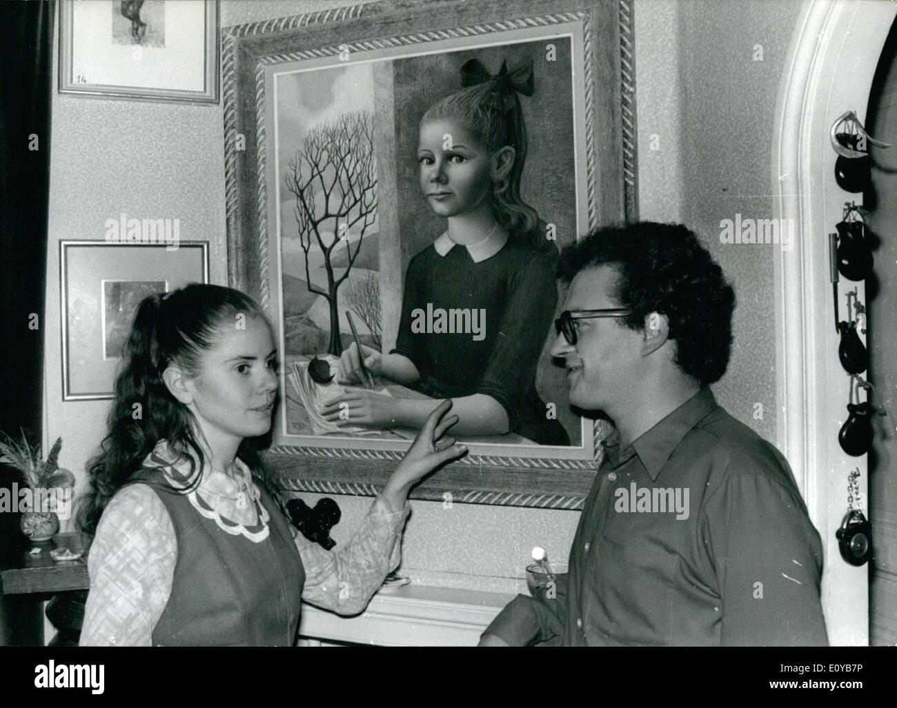 Oct 10 1969 minou drouet hi-res stock photography and images - Alamy