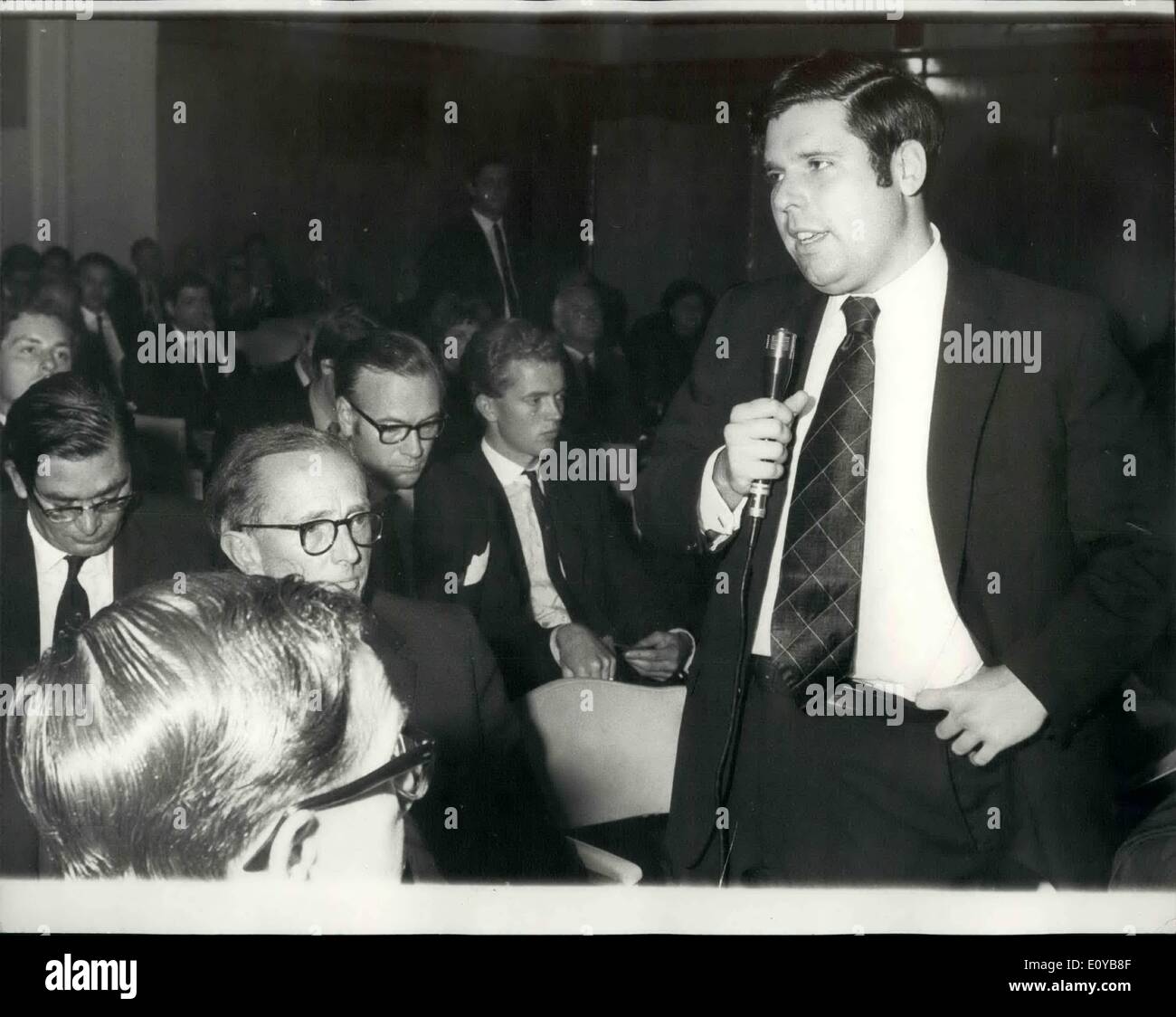 Oct. 10, 1969 - Uproar at Today's Special Meeting of the Pergamon Press ...