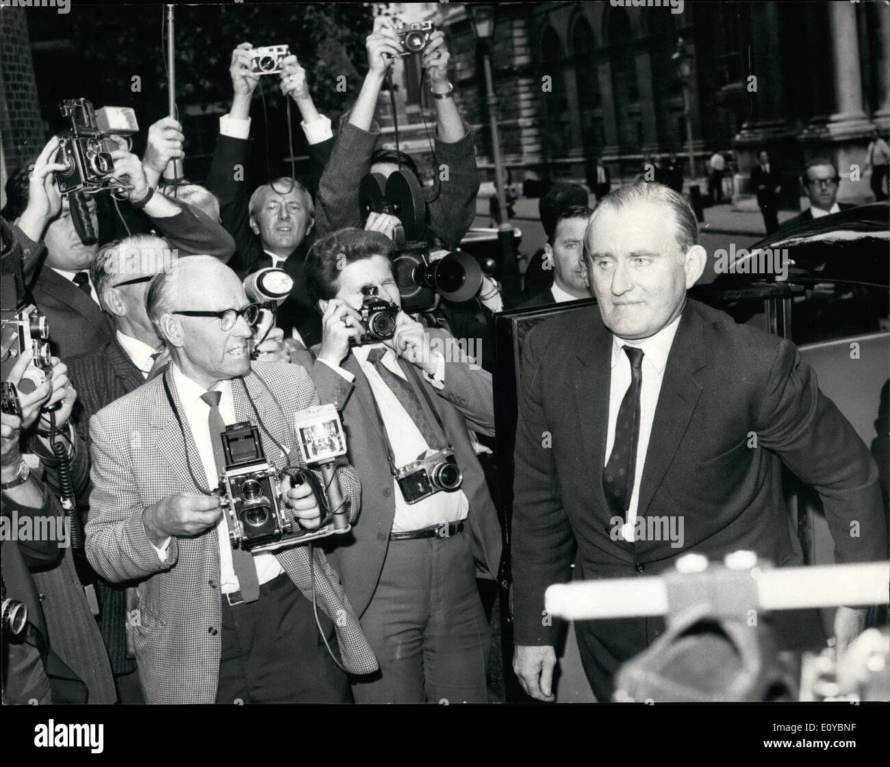 Mr major hi-res stock photography and images - Alamy