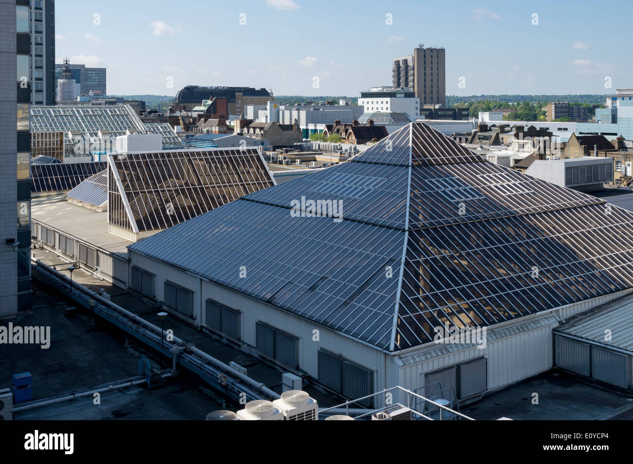 Croydon town skyline hi-res stock photography and images - Alamy