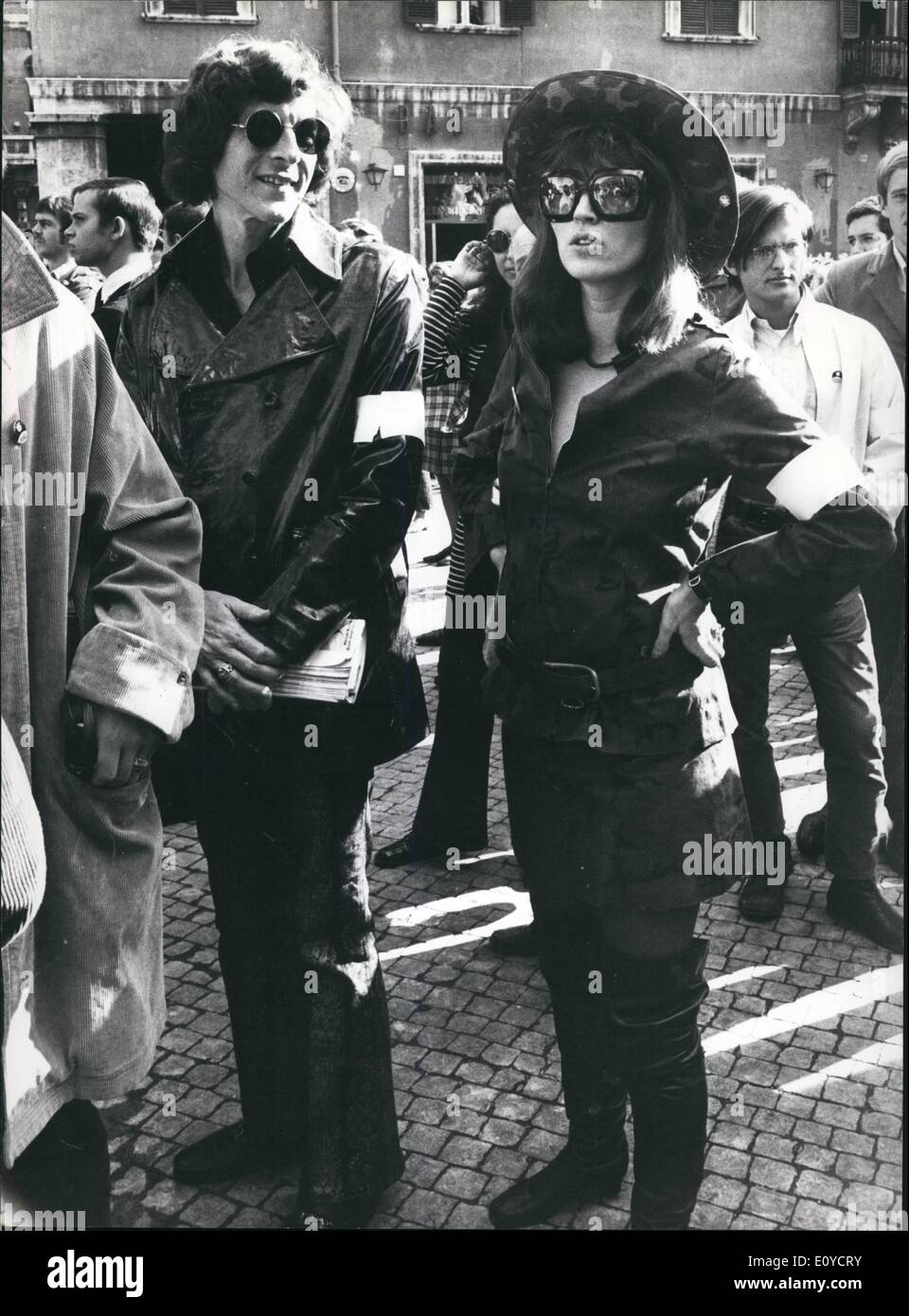 Moratorium march hi-res stock photography and images - Alamy