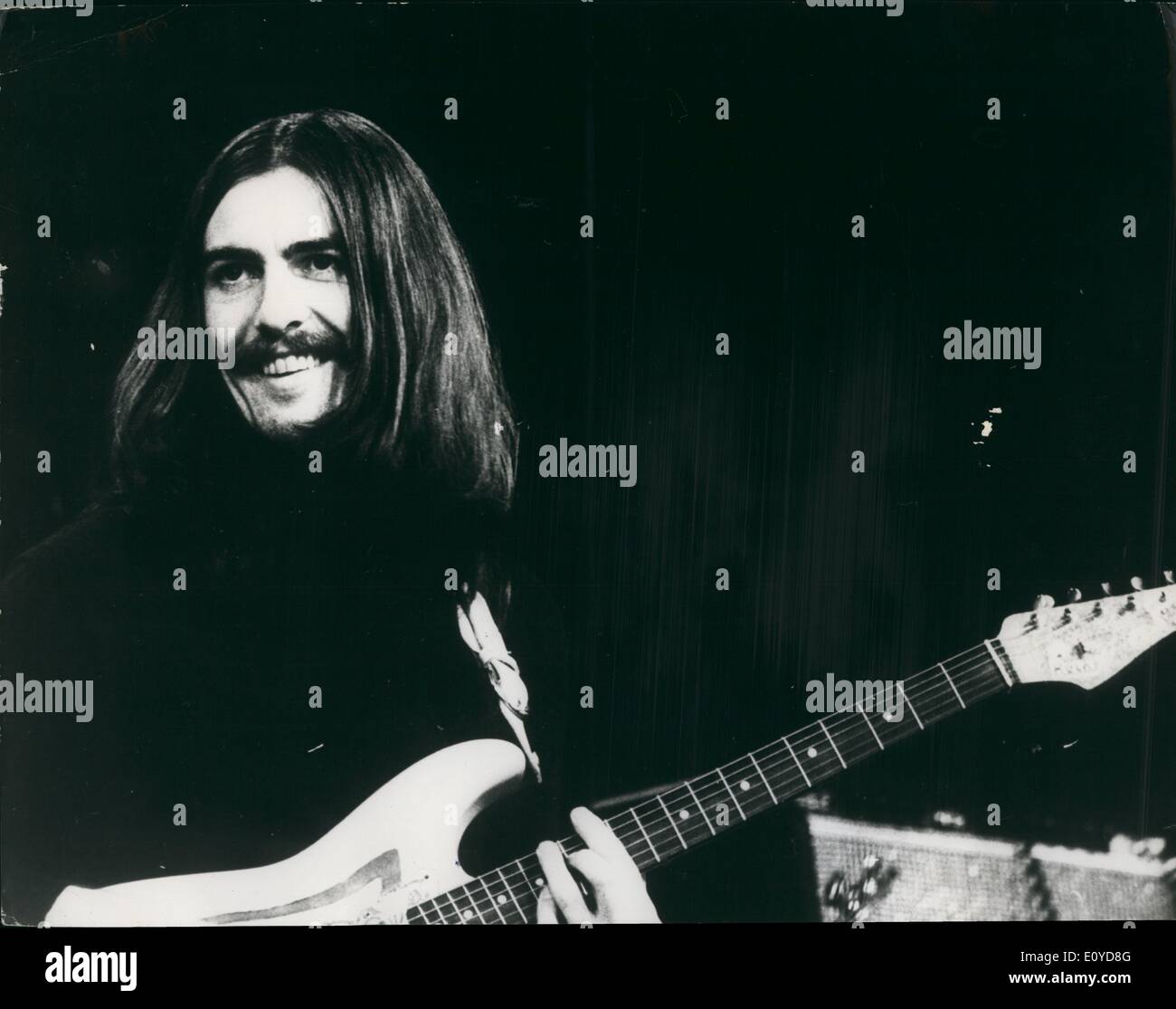 George harrison 1969 hi-res stock photography and images - Alamy