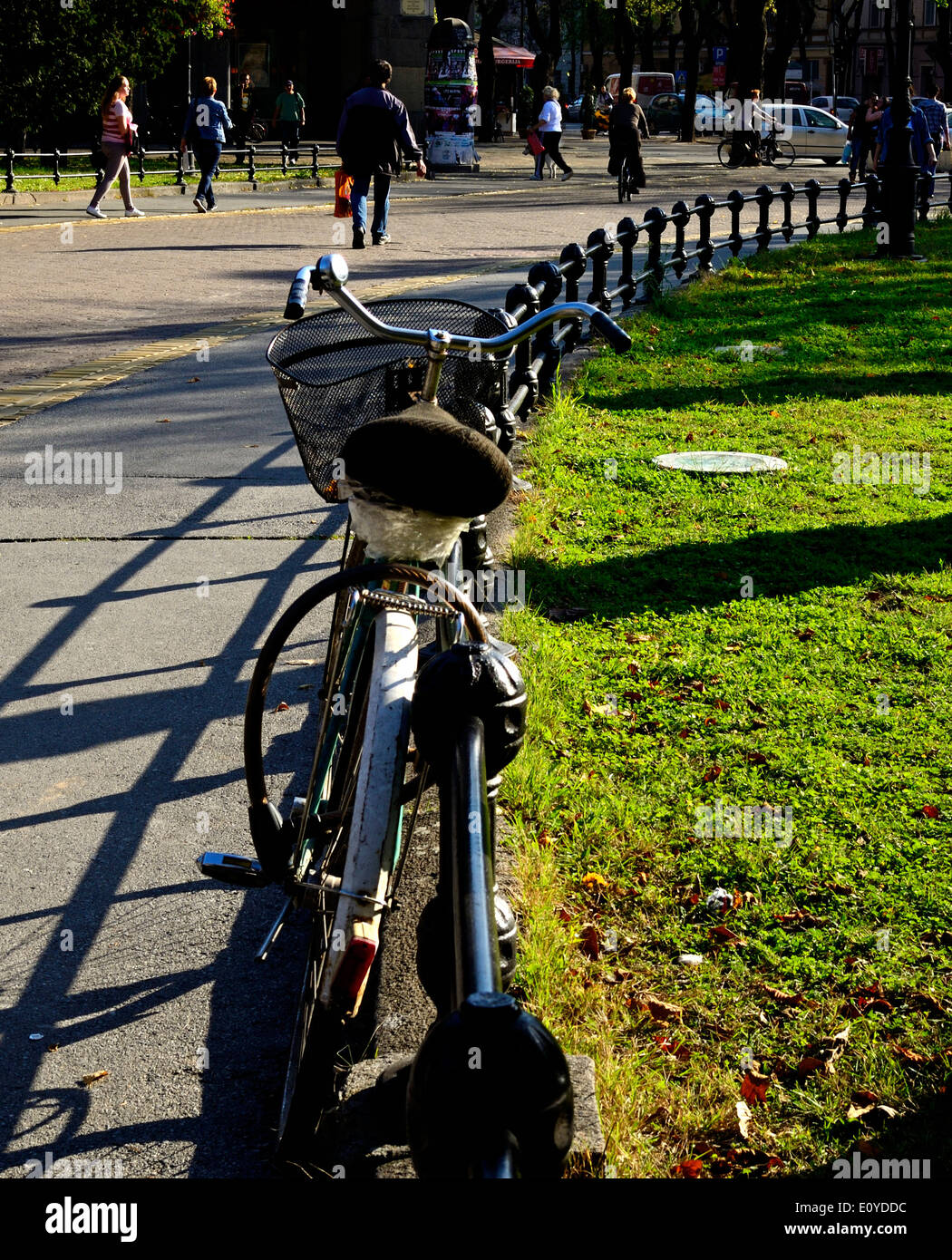 Chained up hi-res stock photography and images - Alamy