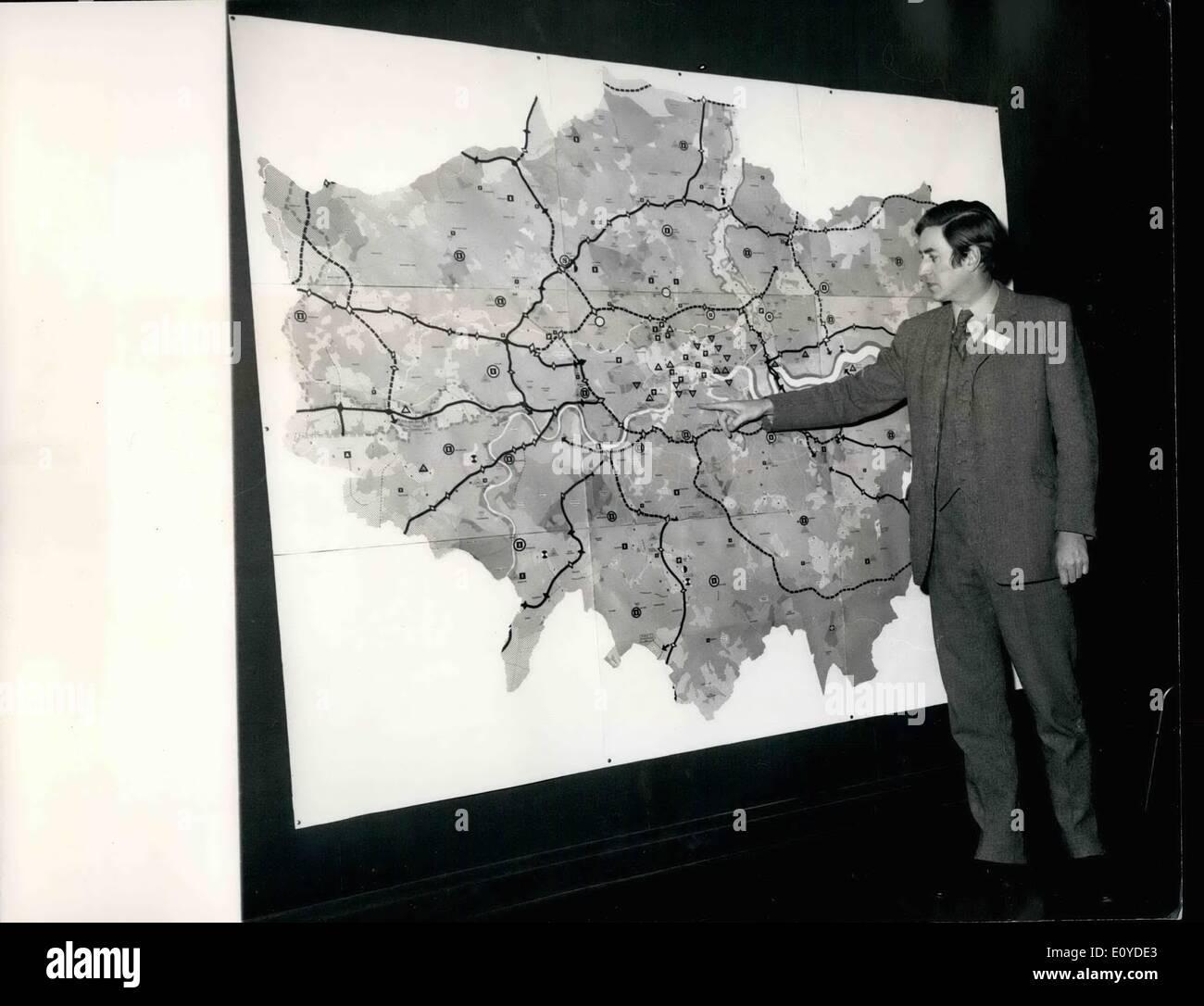 Ringway london hi-res stock photography and images - Alamy