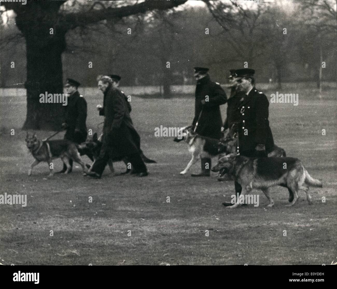 Dec 12 1969 Police Hunt For Missing Wife Of London News Paper