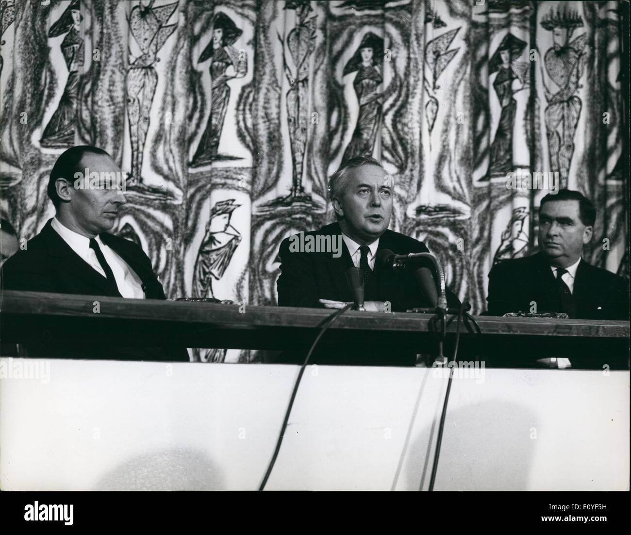 Retunda hi-res stock photography and images - Alamy