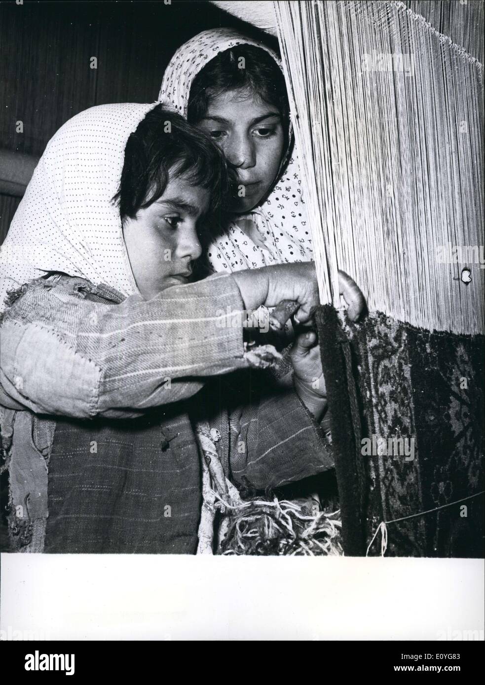Jan. 1, 1970 - Child Labor In Iran: Children's tiny fingers are best ...