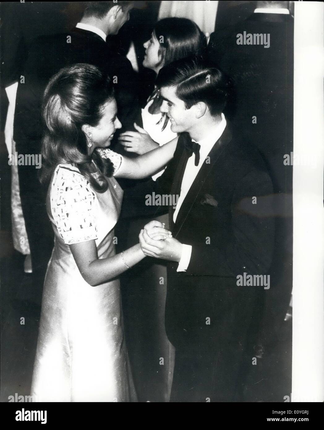 May 05, 1970 - Royal Tour in Australia . Princess Anne goes dancing ...