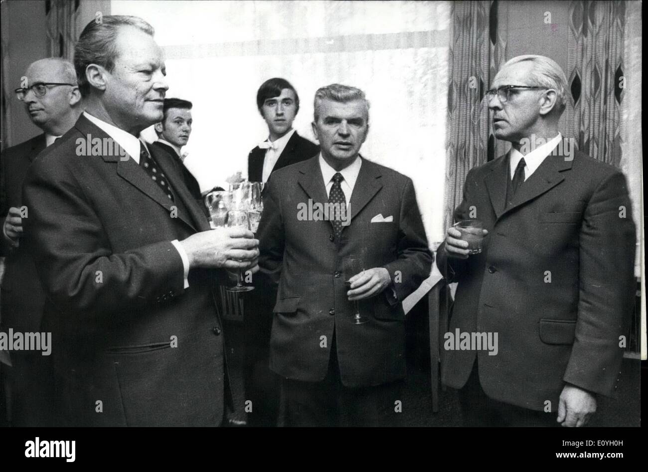 Hesse prime minister hi-res stock photography and images - Alamy