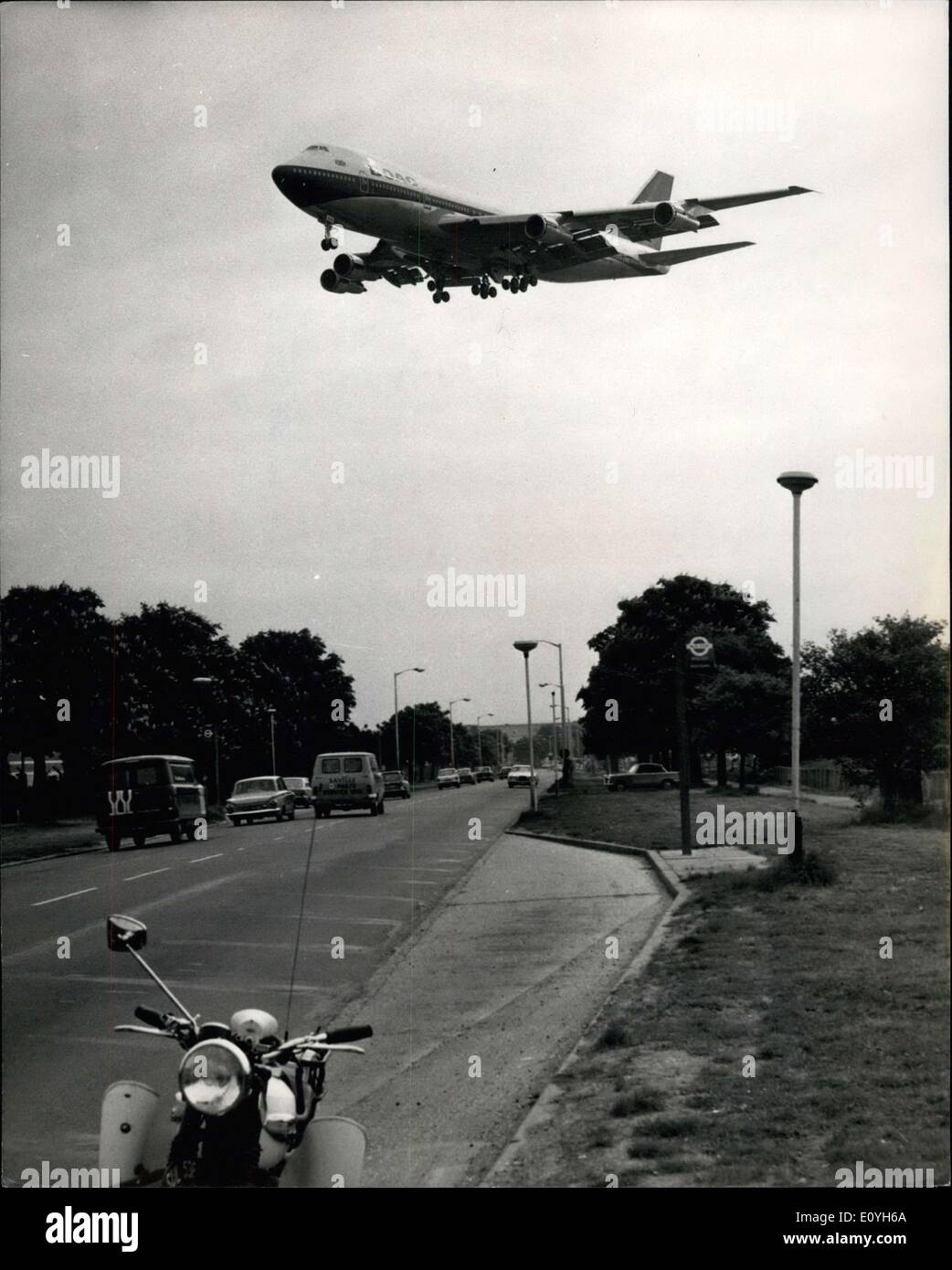 May 23, 1970 - BOAC Jumbo Jet Arrives At Heathrow: BOAC's first Boeing ...