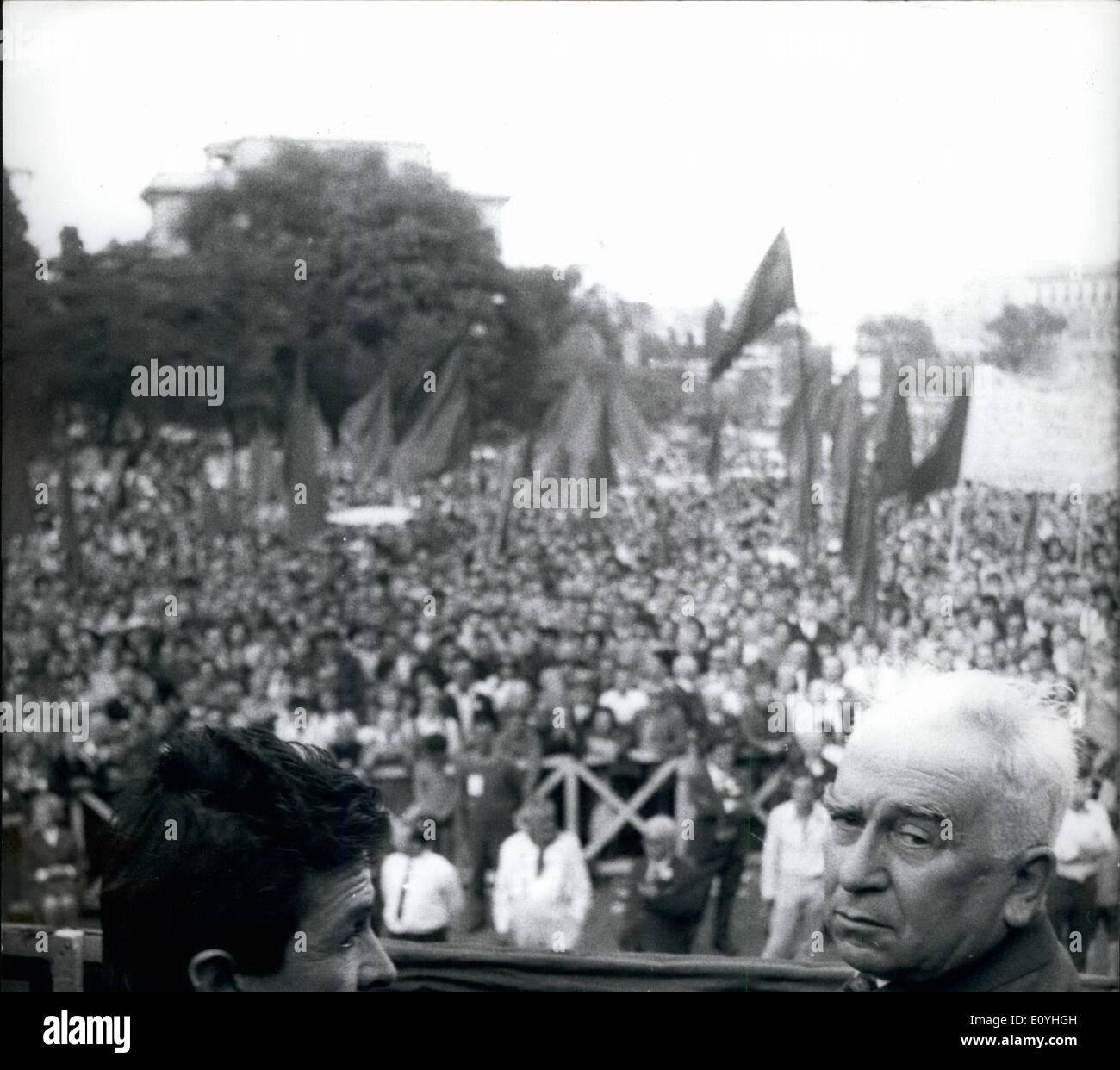 Italian communist party hi-res stock photography and images - Alamy