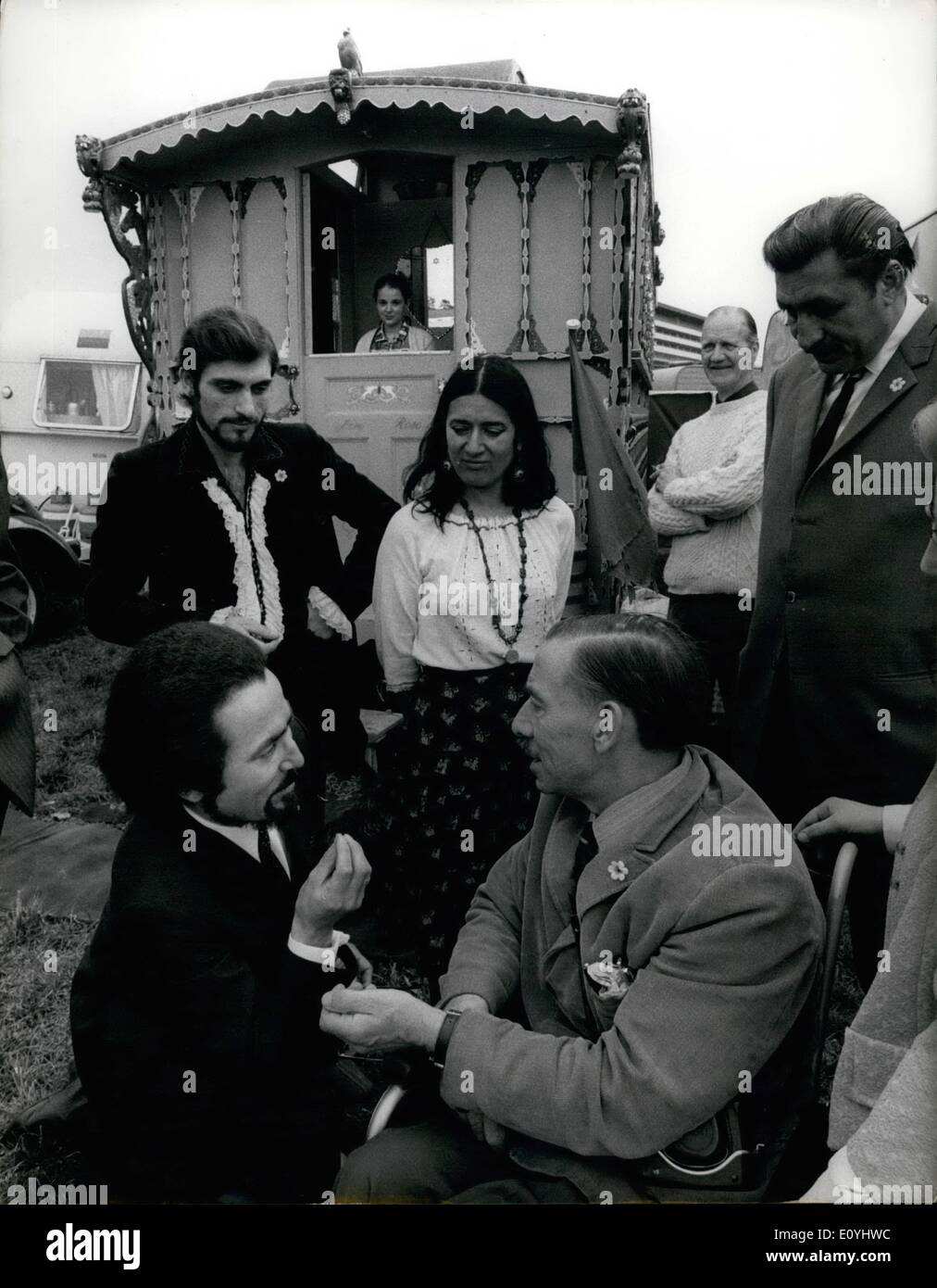 Gypsy caravans hi-res stock photography and images - Alamy