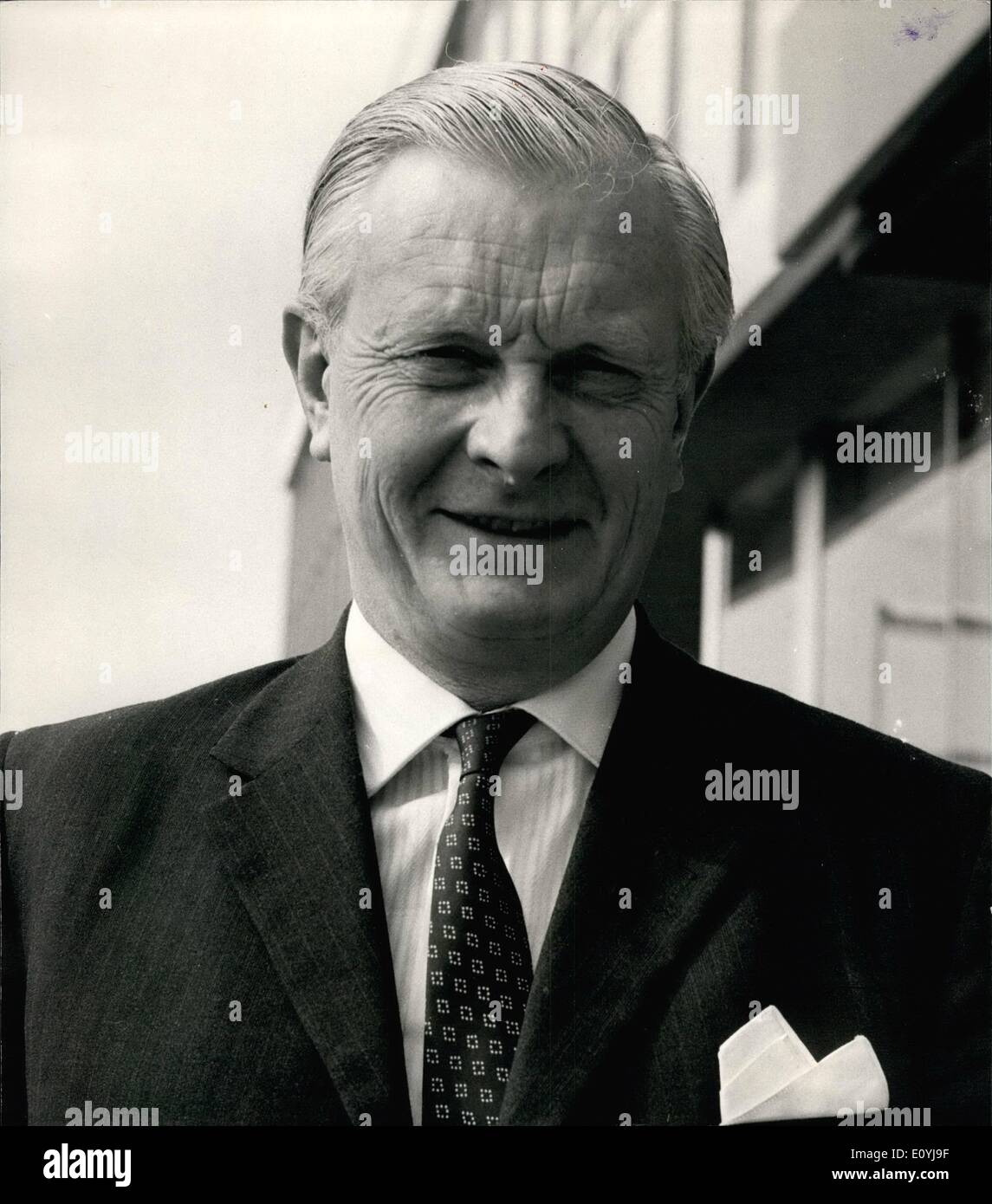 Jul. 07, 1970 - New minister of technology. Mr. John Davies. Mr. John ...