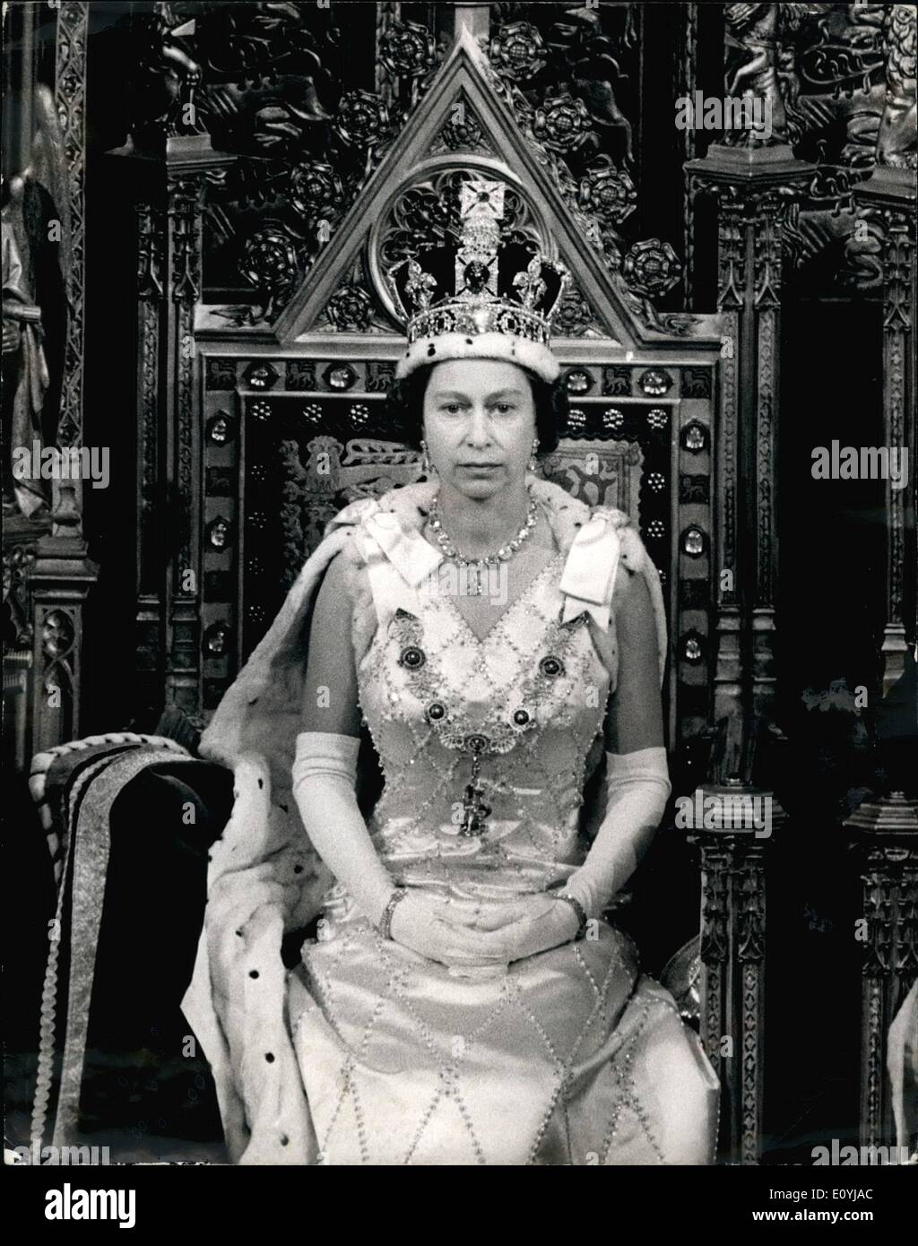 Irish state coach hi-res stock photography and images - Alamy