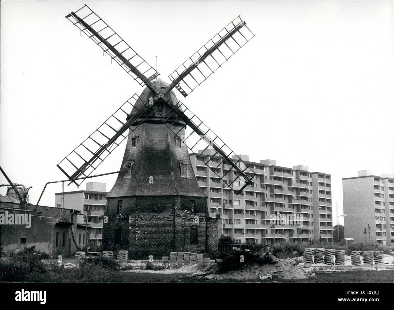 Berlin buckow hi-res stock photography and images - Alamy