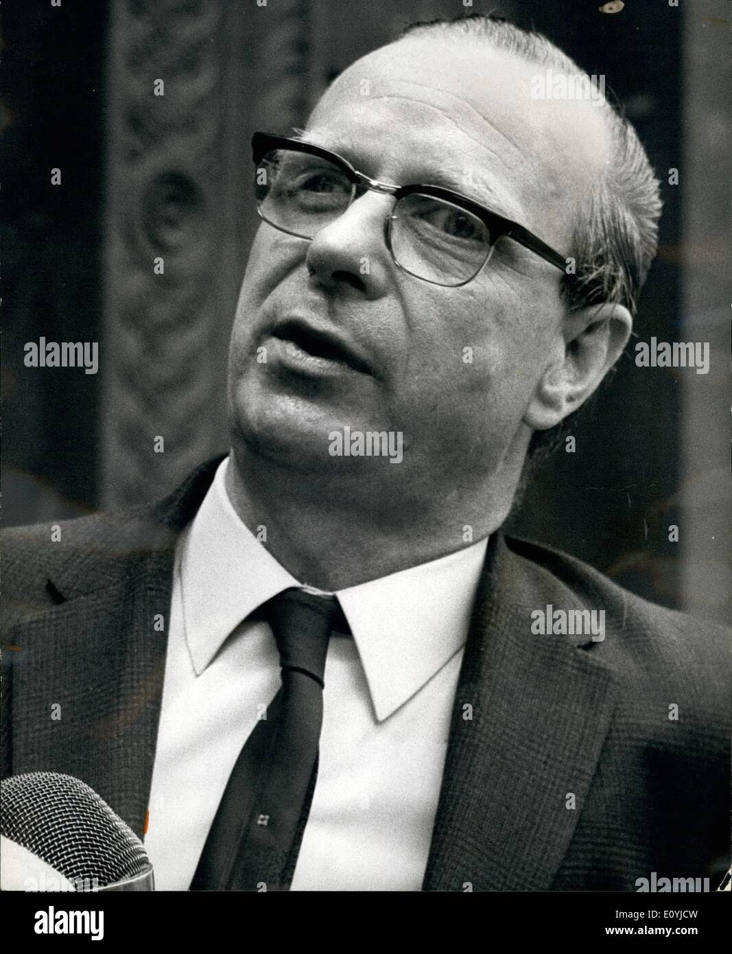 Gerry fitt hi-res stock photography and images - Alamy