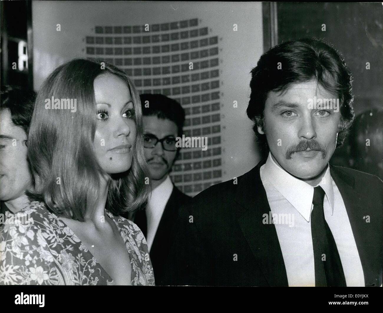 Alain delon hi-res stock photography and images - Alamy