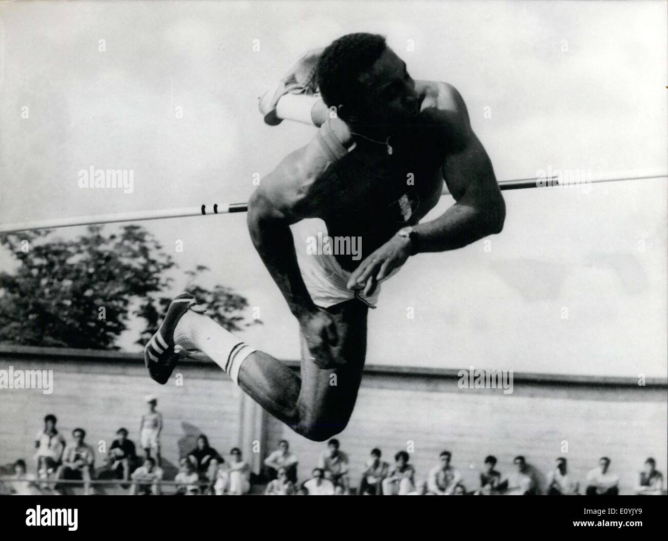 Aug. 02, 1970 - Henry Elliot Wins the High Jump in Zurich with 2.16m ...