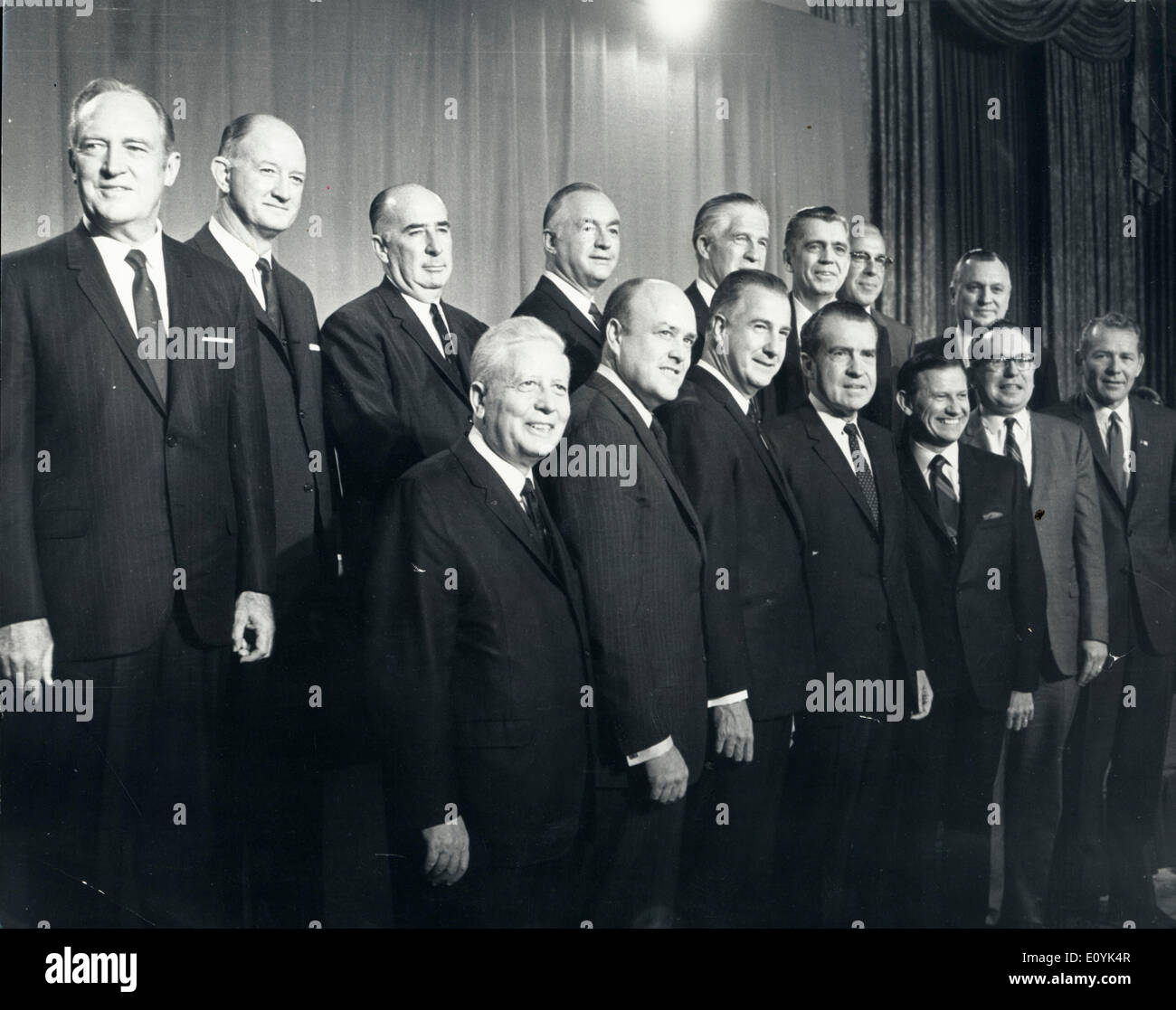 Richard nixon 1968 hi-res stock photography and images - Alamy