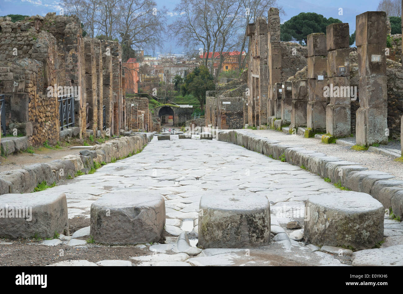 Lost city of pompeii hi-res stock photography and images - Alamy
