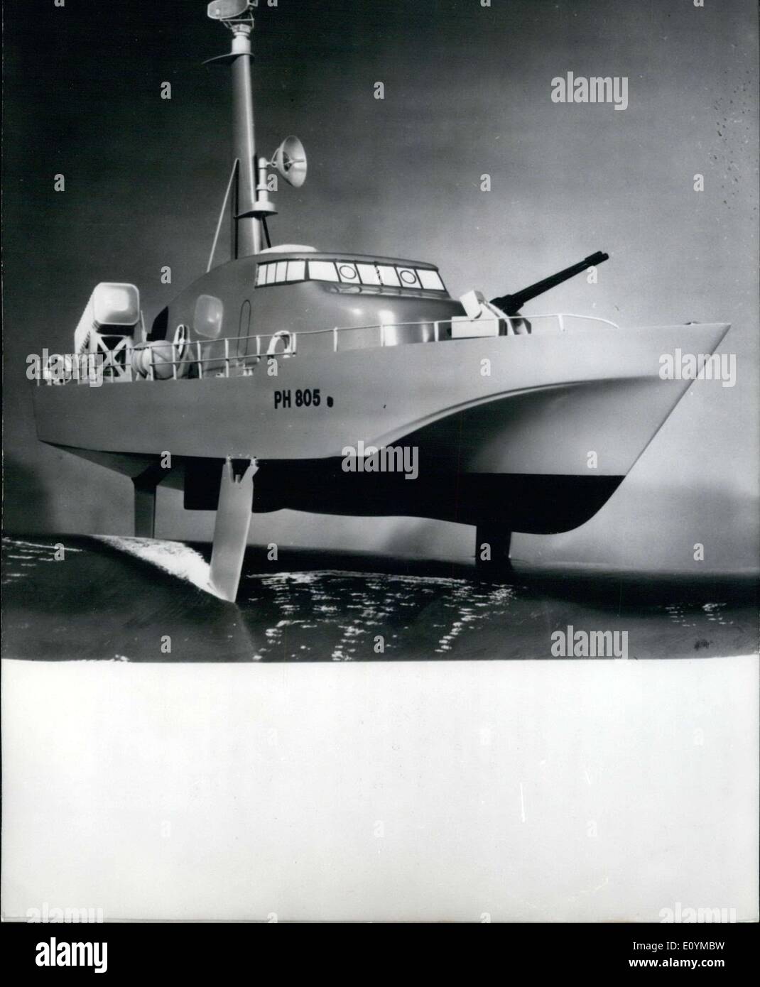 1970 hovercraft model hi-res stock photography and images - Alamy