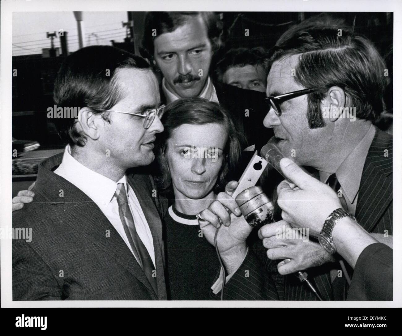 Oct. 10, 1970 - F.L.Q. leader Pierre Vallieres with his fiancee, after ...